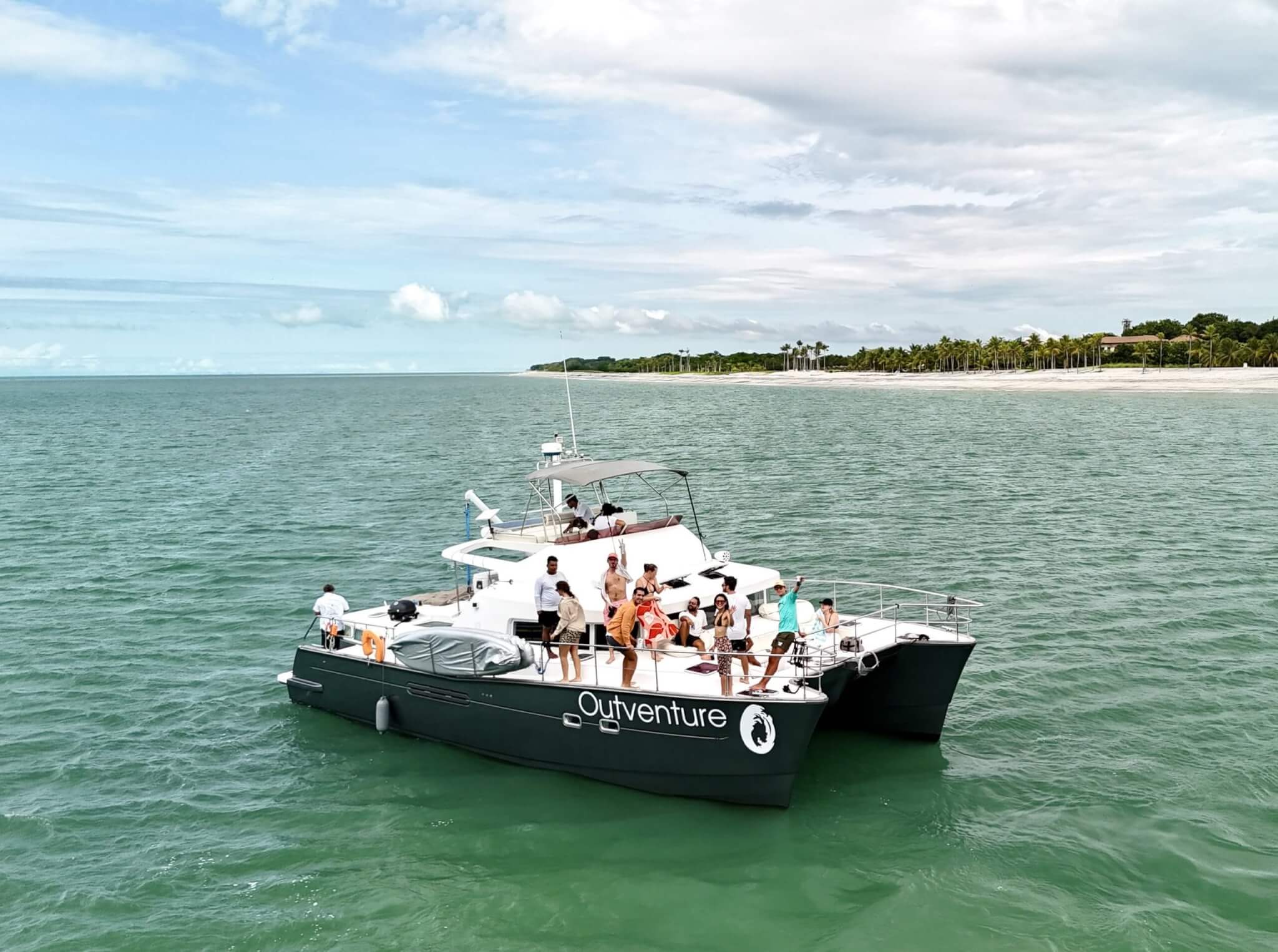 Farallón Island Catamaran Escape – Panama Your Way
